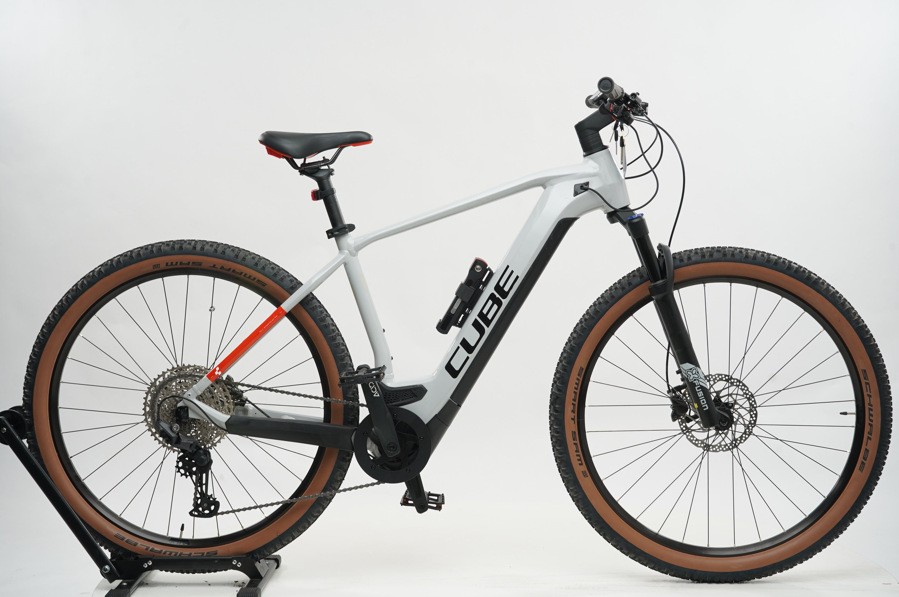 CUBE Reaction Hybrid Pro 625 - 2022 49 | kaufen bei velio